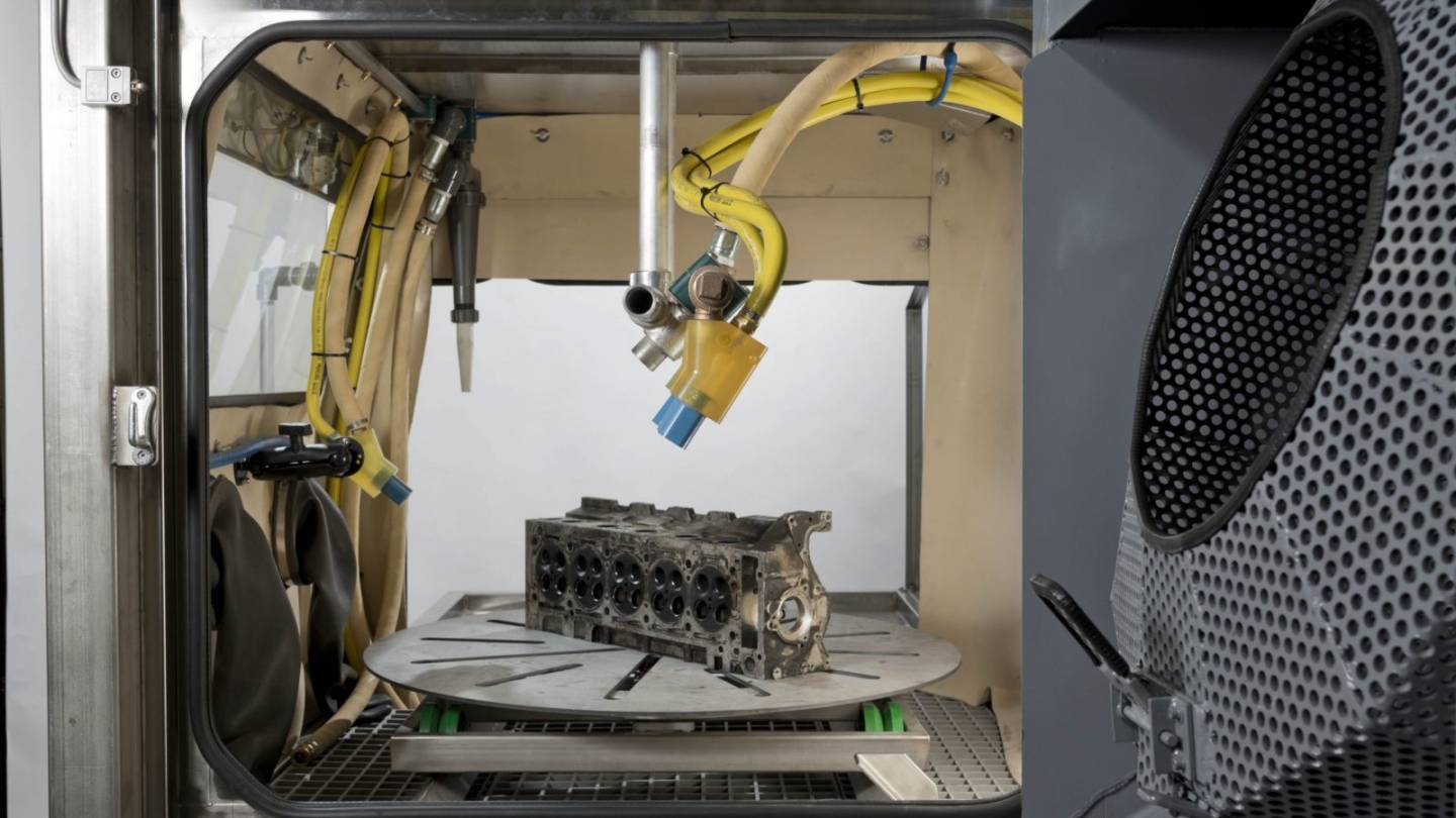 Robotic Wet Blasting - Automated Wet Blast Equipment | Midvale Industries